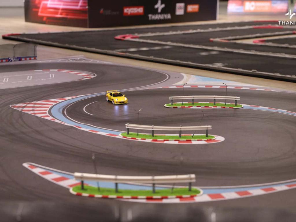 SEA KYOSHO RC SHOP Mini-Z Rising By RC BANNOK - KYOSHO RC